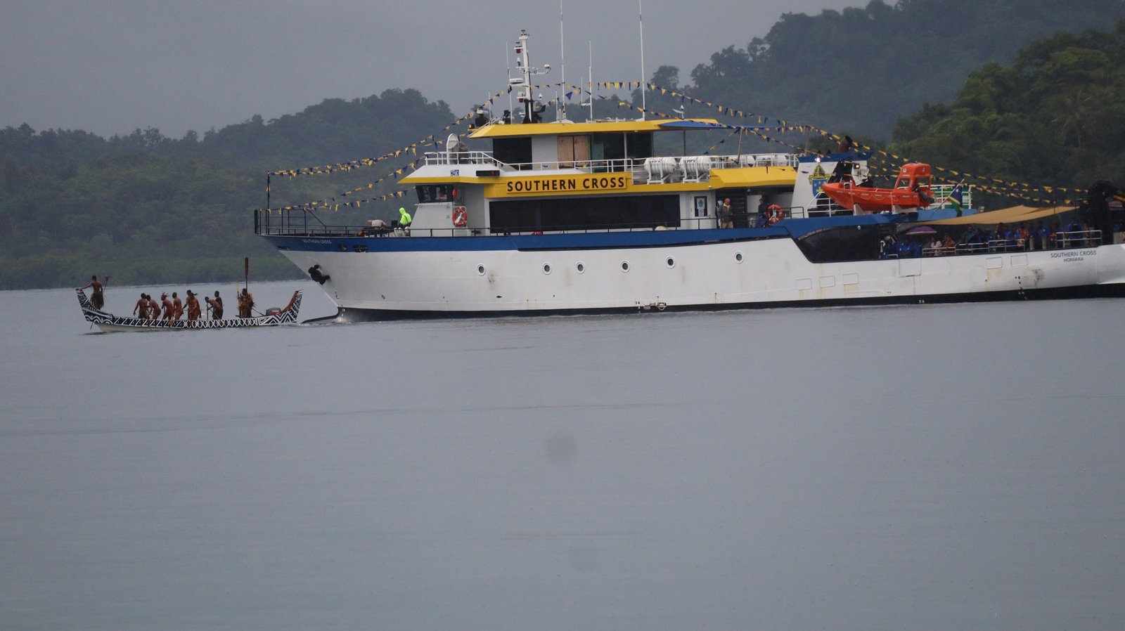 ACoM COMMISSIONS MV SOUTHERN CROSS - ACOM